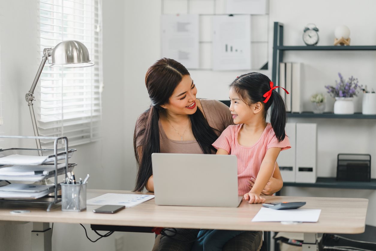 Designing a Kid-Friendly Workspace: Balancing Productivity and Play ...